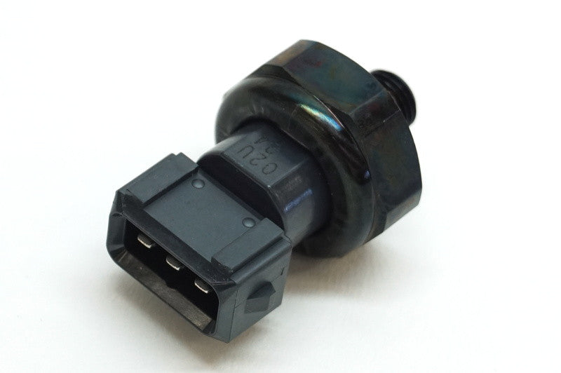 T1N A/C Pressure Sensor, on A/C Receiver Drier (2001-06 Vans) – Million ...
